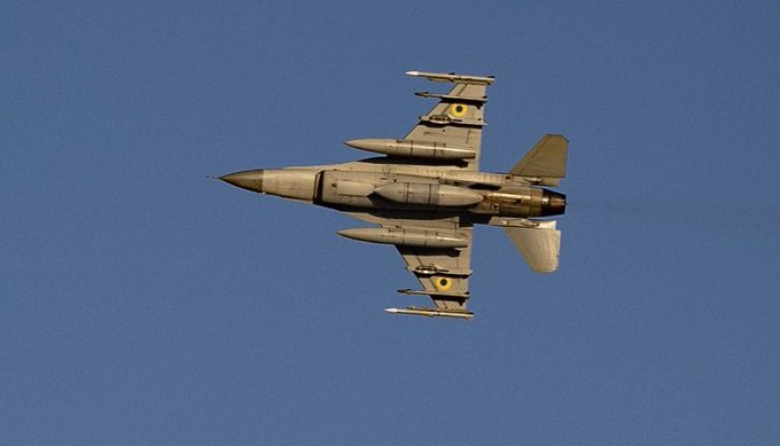 El F-16 de Ucrania realiza el primer ataque aire-tierra confirmado - Red Castrense