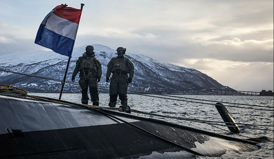 Embarque de la Tropa de Reconocimiento Costero de los Royal Marines en ...